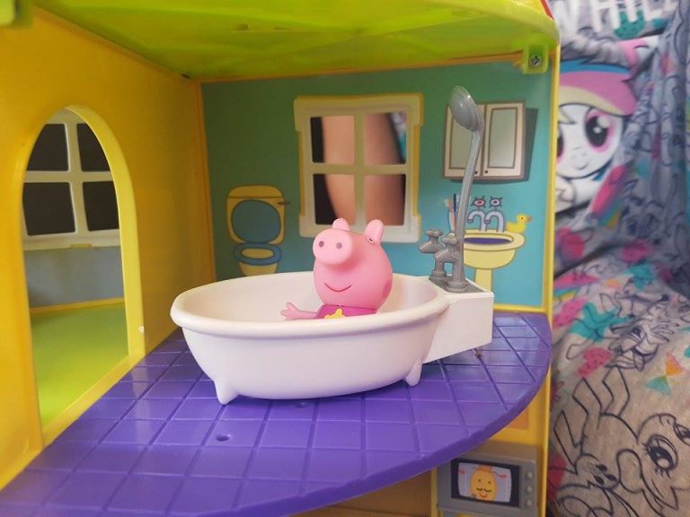 Peppa Pig – Peppa’s Family Home Review - Cotswold Mum